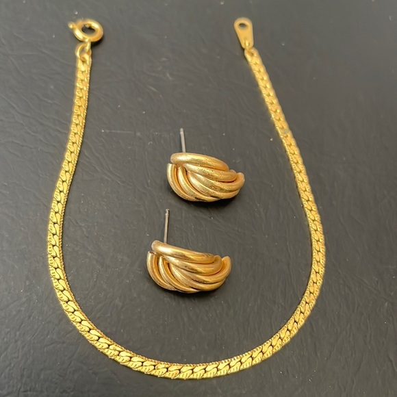 Jewelry | Vintage Earrings Bracelet Set | Poshmark